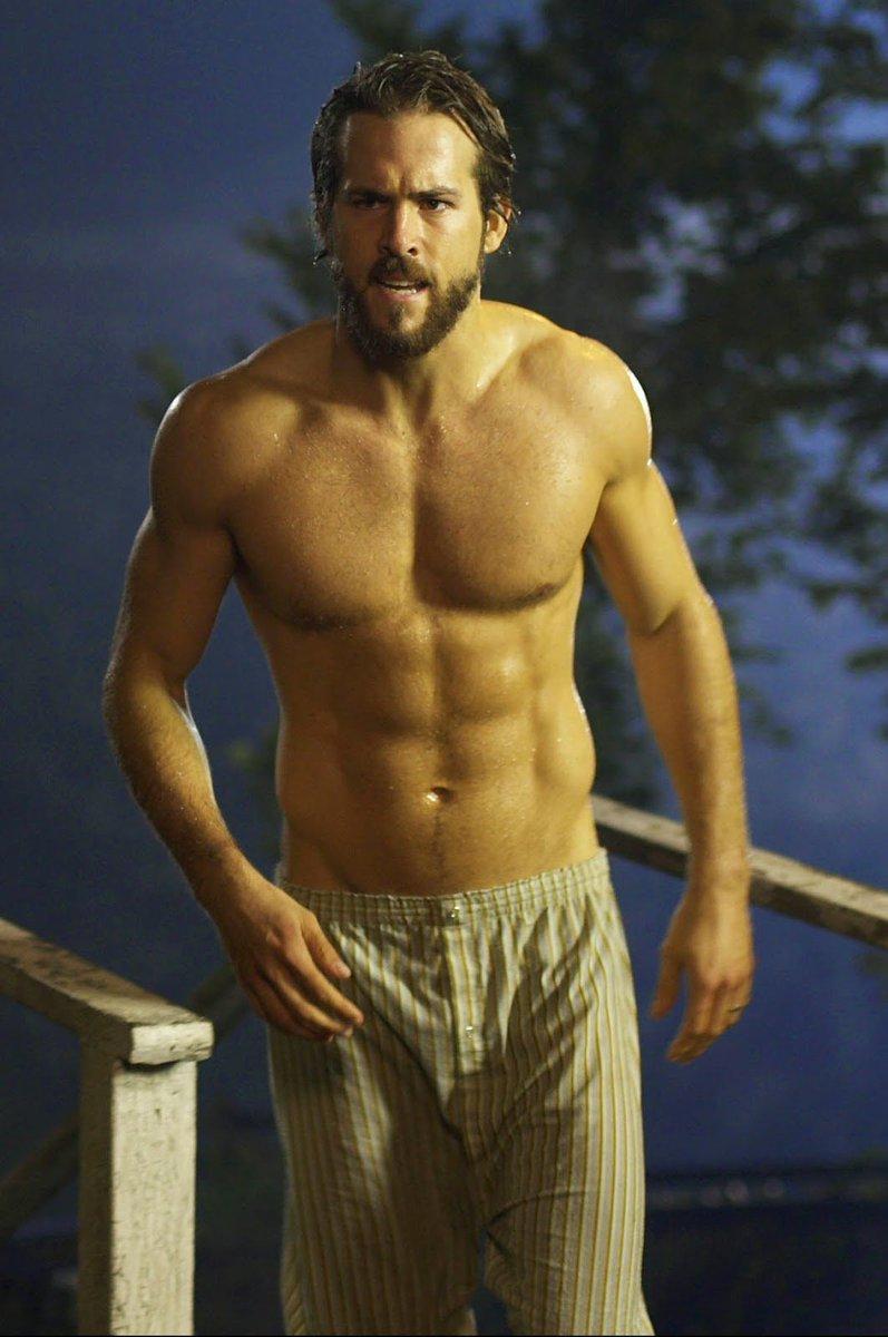 Ryan Reynolds - Größe – Gewicht – Maße – Augenfarbe Ryan Reynolds - Größe – Gewicht – Maße – Augenfarbe